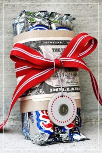 50+ Surprisingly Fun Money Gift Ideas and Creative Ways To Give Cash ...
